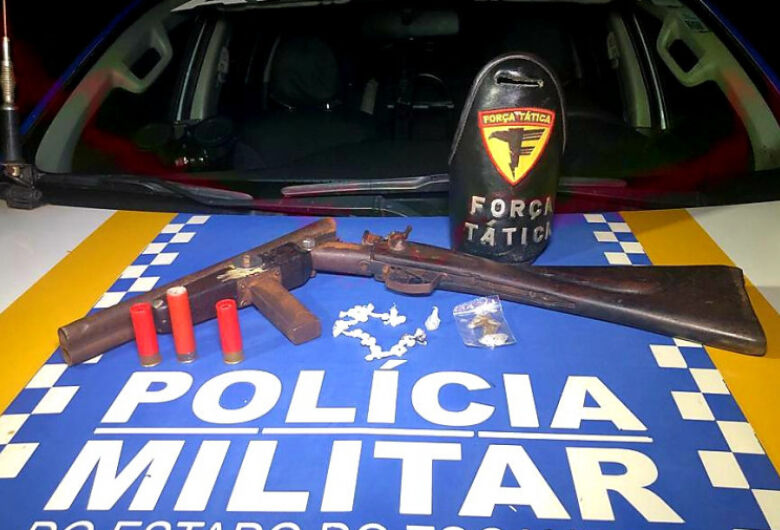 Pm Prende Dois Homens Por Tráfico E Porte Ilegal De Arma De Fogo